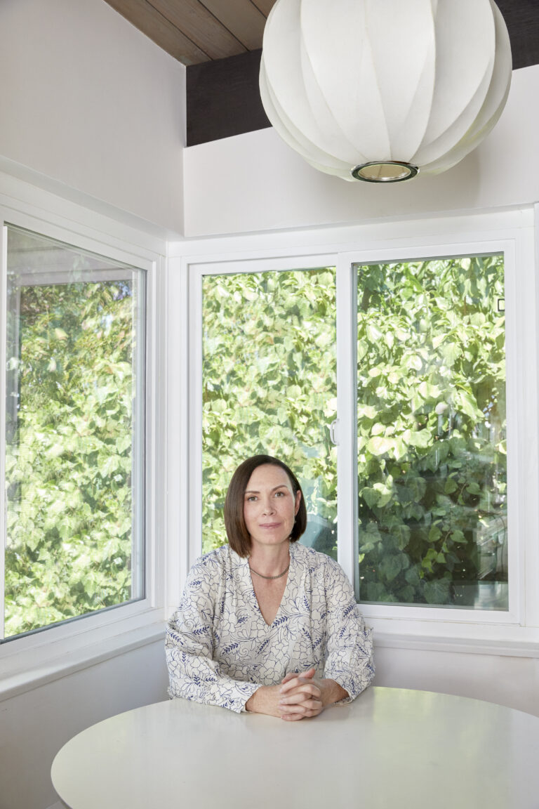 Bio - Sarah Tomlinson